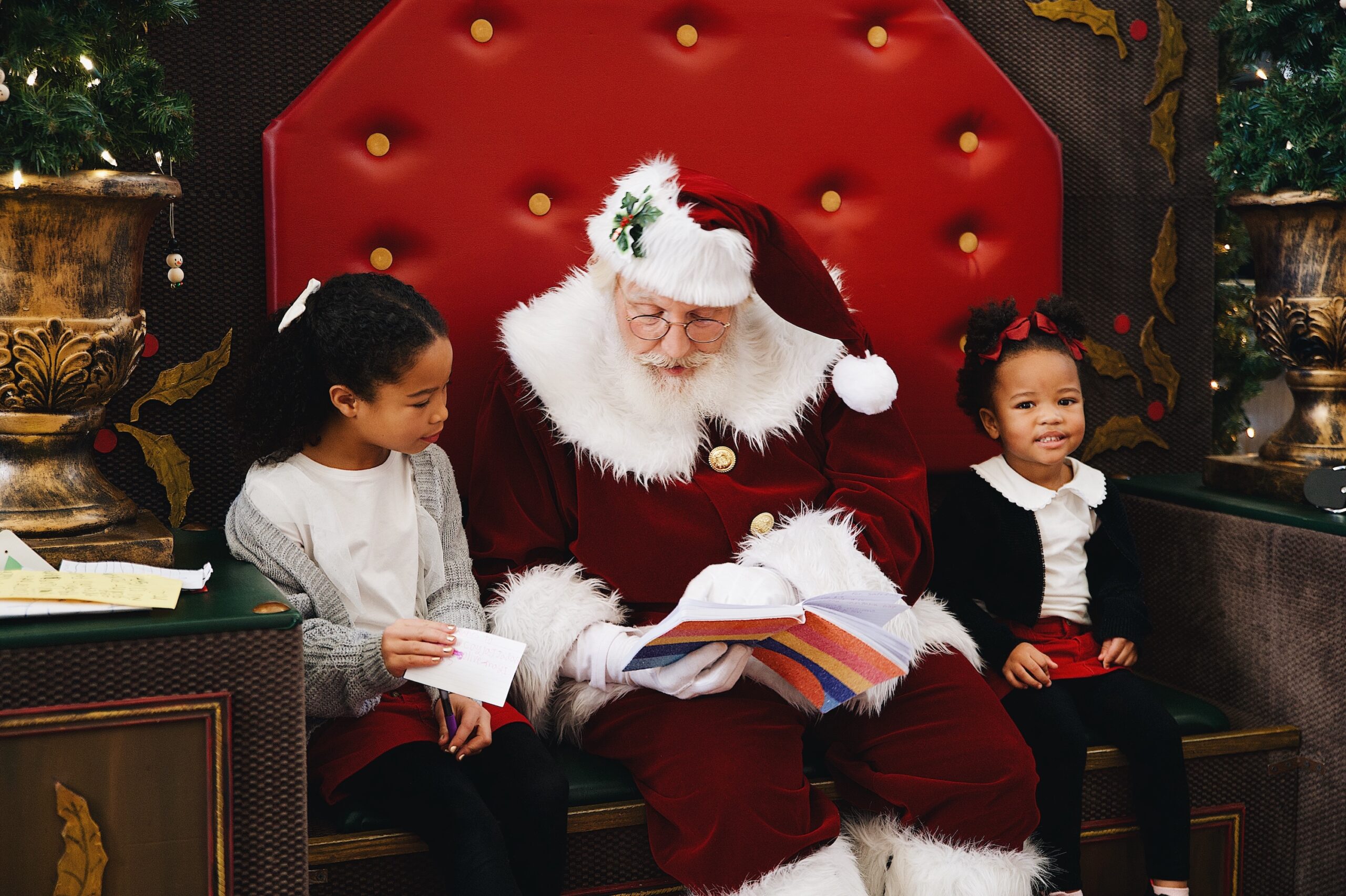 Time to See Santa! Denver’s 10 Best Spots for Santa Photos - Wundervue